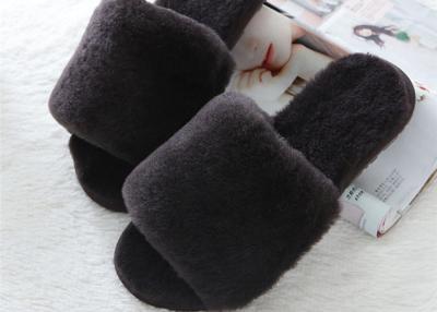 China Sheep Wool Slippers Women Sheepskin Slippers Indoor Natural Wool Bedroom Fur Slippers for sale
