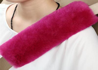 Cina Copertura merino 14x24cm morbido della cintura di sicurezza Della pelle di pecora dell'automobile universale per il collo proteggente in vendita
