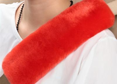 Cina Lana liscia comoda della pelle di pecora della copertura molle genuina della cintura di sicurezza per la conservazione caldo in vendita