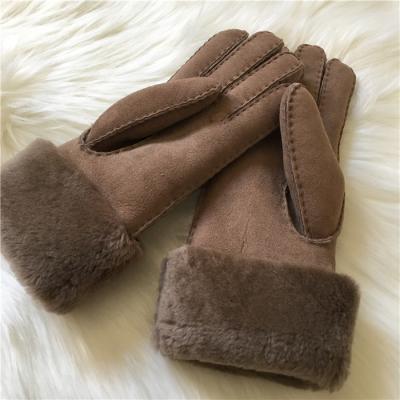 Cina Guanti di inverno della pelliccia dell'agnello delle signore delle donne di cucitura a mano dei guanti della pelle di pecora di shearling in vendita