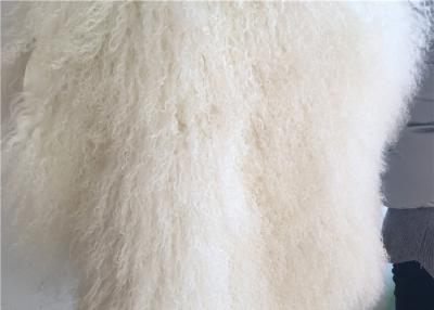 Cina Pelliccia bianca mongola Materiral dei capelli della lana riccia naturale lunga delle pecore per il tiro del letto in vendita