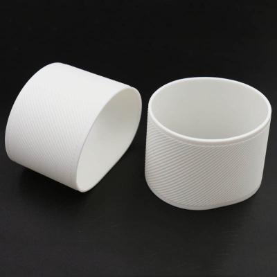 Cina Custodia per forniture in gomma siliconica antiscivolo OEM portatile per bottiglia d'acqua in vendita