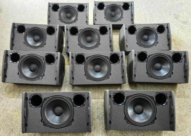 CX-12 Speaker packing and transportation options showing protective packaging