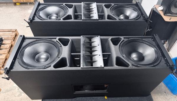 Quality Dual Outdoor Stage Line Array Speaker System 14 Inch Three Way 1600w for sale