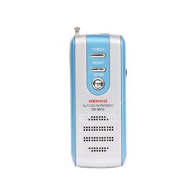 Cina Trasduttore auricolare radiofonico mini 108MHz del portatile 105mm dell'altoparlante a pile di FM in vendita