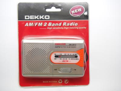 Cina Radio AM FM portatile con batteria AA che ascolta la radio musicale con altoparlante in vendita