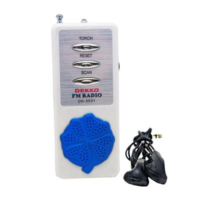 China Rádio FM de alta sensibilidade Mini rádio de bolso para promoção presente à venda