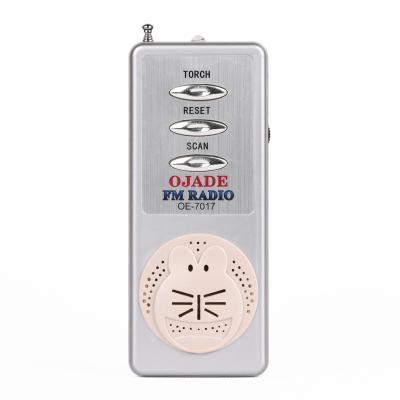 Cina UM3*2 Batteria funzionante FM altoparlante Radio Funzione di scansione automatica Ultraleggero con antenna in vendita