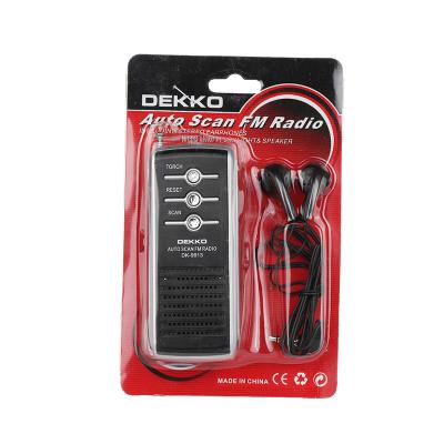 Cina Compatto e portatile FM Radio altoparlante con auricolare stereo personalizzato per regalo in vendita