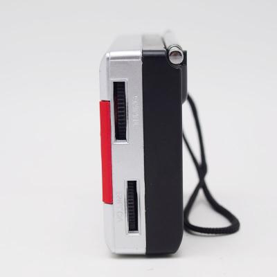 Cina Batteria AA Portatile AM ​​FM Radio 530-1600KHz Fm Frequenza 88 - 108MHz in vendita