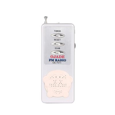 Cina OEM FM Radio altoparlante con batteria AA 2 * secca e frequenza FM 88-108MHz in vendita