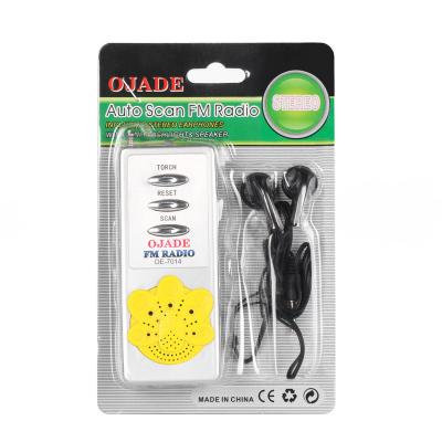 Cina Radio FM portatile a batteria 3,5 mm cuffie 88-108 MHz gamma di frequenza FM in vendita