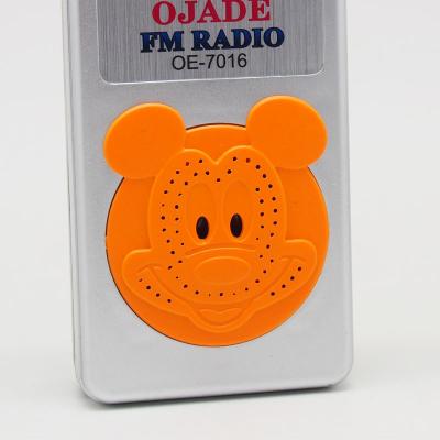 China FM Frequency Range 88-108 MHz for Broadcasting Pocket FM Radio with Headphone 3.5 MM for sale