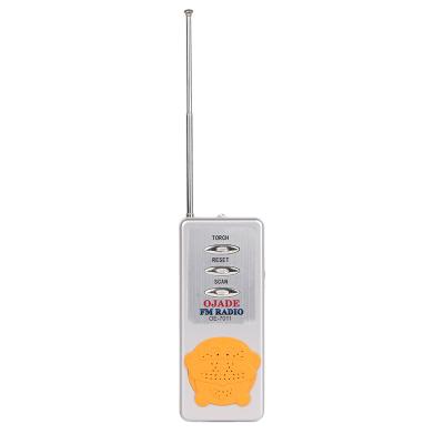 Cina Materiale ABS Radio FM tascabile colore argento OEM per le vostre esigenze in vendita