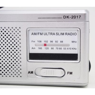 Cina Radio AM FM Pocket Silver La soluzione portatile perfetta per la tua musica e le notizie preferite in vendita