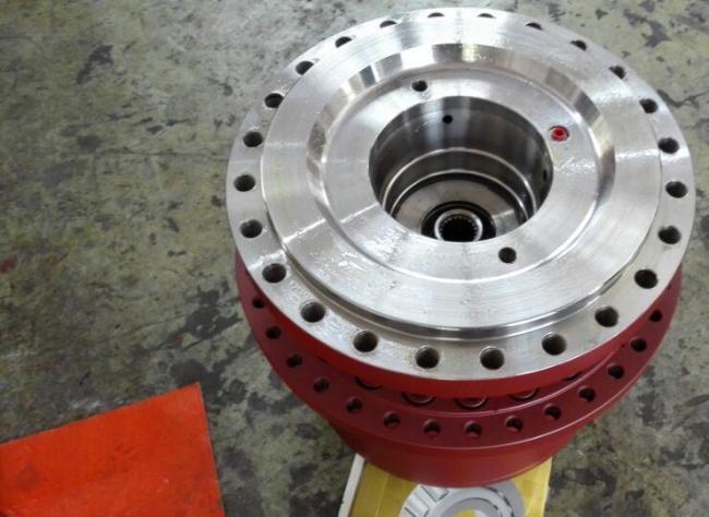Torque Hub Cw18 Compact Travel Drive/Final Drive for Electric Drive Motor