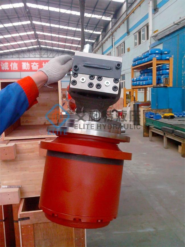 Hydraulic Motor Gearbox Excavator Winch Planetary Drive Traveling Gear Box