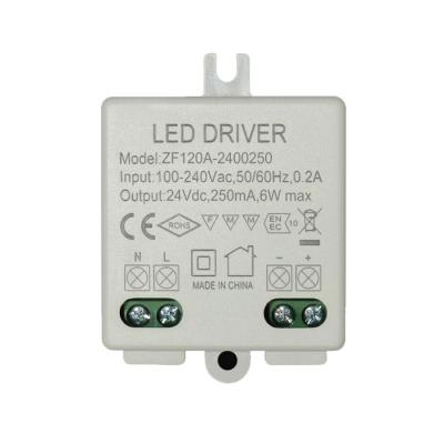 中国 効率80%以上 薄型 産業用LED電源 24V 0.25A 6W クリスマスLEDライト用 販売のため