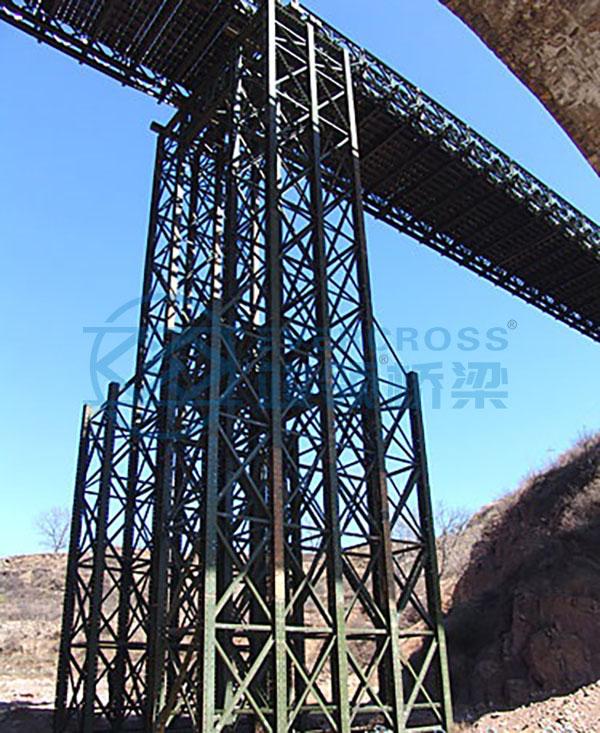 Bailey bridge pier in operational environment demonstrating load distribution capabilities