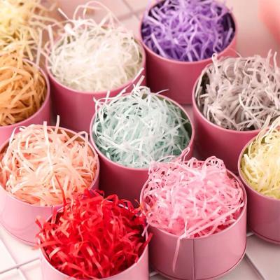 China Carta tagliuzzata colore riciclabile della piega 2mm per i contenitori di regalo for sale