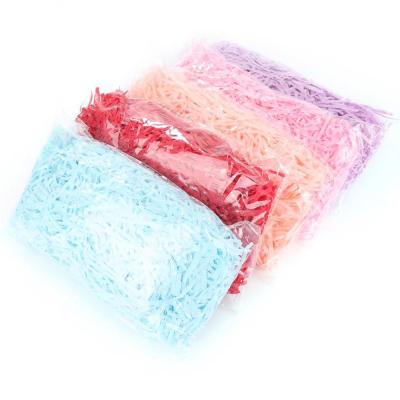 China Imballaggio di riempimento del canestro della carta tagliuzzato colore 20g 50g 100g di larghezza 2mm for sale