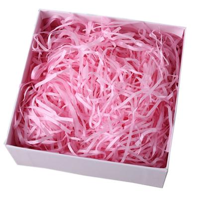 Cina Imballaggio di riempimento del canestro della carta tagliuzzato colore 20g 50g 100g di larghezza 2mm in vendita