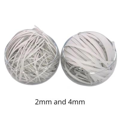 Cina 50g / La borsa ha unito lo scintillio Grey Shredded Paper Krinkled Glass imbottiglia il riempitore della scatola in vendita