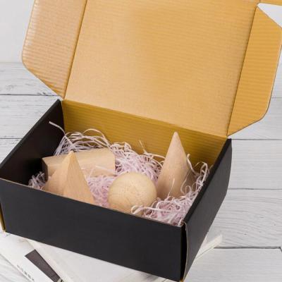 Cina Scatola d'imballaggio di Matt Lamination Coated Filling Paper per rossetto in vendita