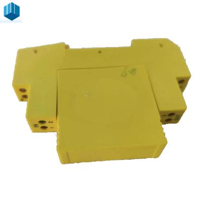 Cina Contenitore Shell Yellow di plastica di limitatore di tensione dello stampaggio ad iniezione in vendita
