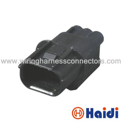 China 3 Pin Black Waterproof  Wiring Harness Connectors Male Plug with Terminals  6188-4775 for sale