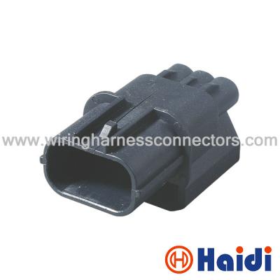 China Sealed Auto Low Voltage Wire Connectors 3 Pin Way Male Plug 6188-4739 for sale