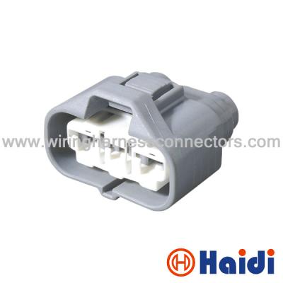 China 3P Female toyota Fan and electronic fan plug Automotive Connectors 6189-0588 for sale