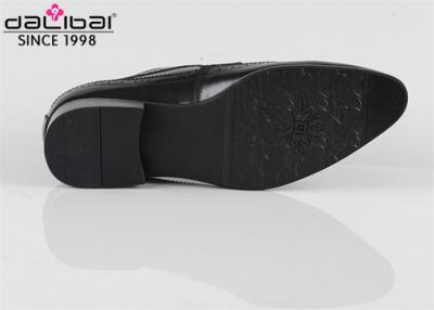 China Breathable pointed toe lace up leather dress shoes for men with rubber sole for sale
