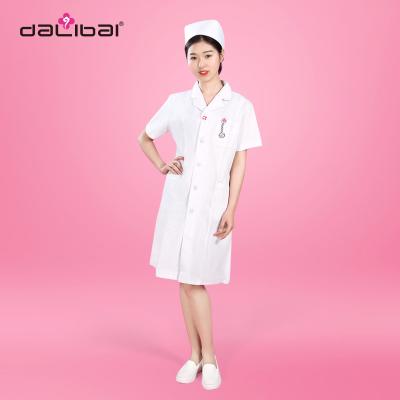 Cina Vestito comodo dall'uniforme dell'infermiere delle brevi della manica di estate uniformi di professione d'infermiera in vendita