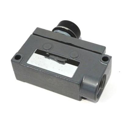 China 100% Original New Dangerous Place Limit Switch Unit Weight 6.490409 Ounces for sale