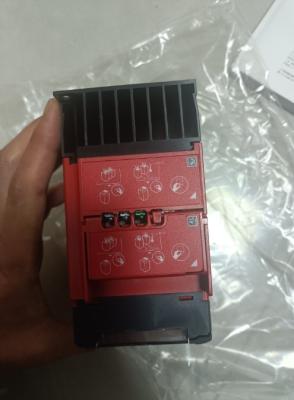 China VFNC3S­-2007PL­-WP TOSHIBA Frequency Converter 0.7 KW 1 HP 4.2 Amp Single Phase 220 VAC for sale