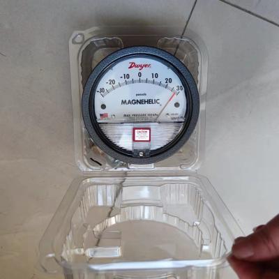 China Dwyer Series-2000-Magnehelic 2300-60PA Differential Pressure Gauge with 4 Inch Dial, No Power Needed and IP67 Rating for sale