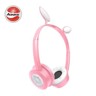 Cina Nuova cuffia avricolare di annullamento di rumore del LED Bluetooth Cat Ear Wireless Headsets Foldable con il Mic in vendita