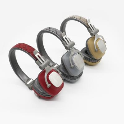 Cina Cuffie senza fili di canzone 110dB 32ohm Bluetooth di commutazione dell'OEM per la vecchia scuola nel earbud dell'orecchio in vendita
