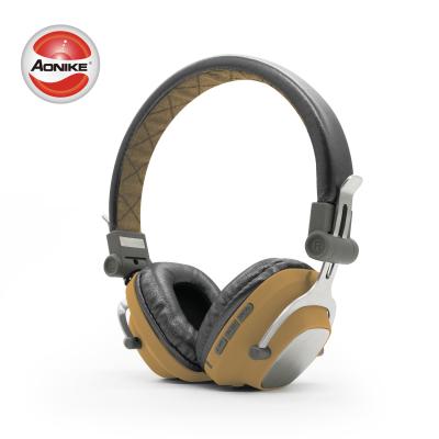 Cina Cuffia avricolare stereo radiofonica pieghevole delle cuffie ad alta fedeltà senza fili di Bluetooth con Mic Deep Bass in vendita