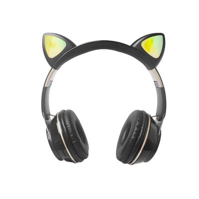 Cina Cuffia stereo senza fili portatile Bluetooth Cat Ear Earphones in vendita