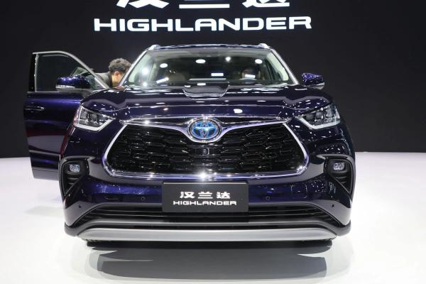 Quality 4 Door 5 Seats Toyota Highlander Car With Fuel Turbocharged Power And Hybrid for sale