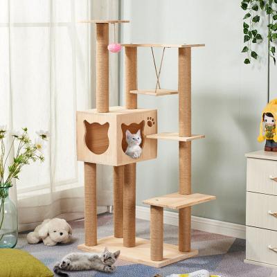China Voordeelrijke multifunctionele houten kat klimboom met aanpasbaar ontwerp en krabbelende post toren platform Te koop