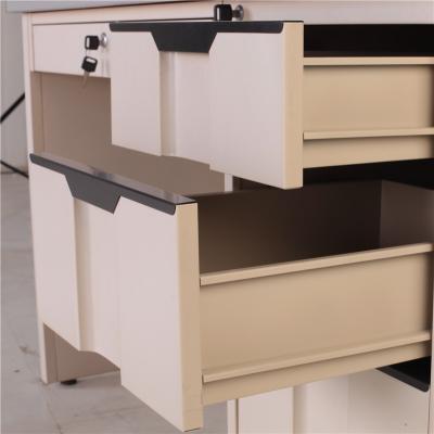 Cina Scrittorio esecutivo d'acciaio moderno d'acciaio della Tabella dell'ufficio dello scrittorio delle forniture di ufficio con due piedistalli in vendita