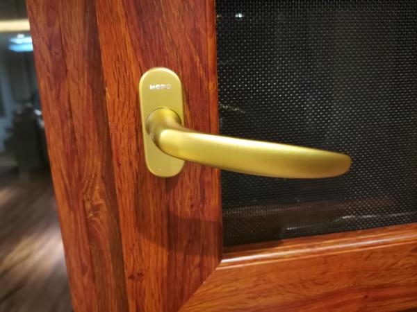 ベストデザイン オクタゴナル 固定ガラス トップ ハング アルミ合金 木粒窓