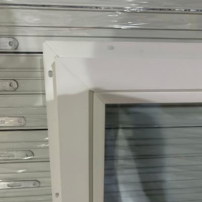 中国 省エネ UPVC シングルハング窓 カスタムサイズ 騒音軽減 販売のため