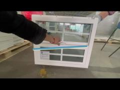 Wit UPVC dubbel gehangen raam grill ontwerp met insecten scherm