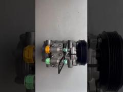 Suzhou King Long Higer Bus AC Compressor 2243060024A GY10P35