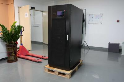 Cina 200KVA online UPS a bassa frequenza modulare un gruppo di continuità di 3 fasi in vendita