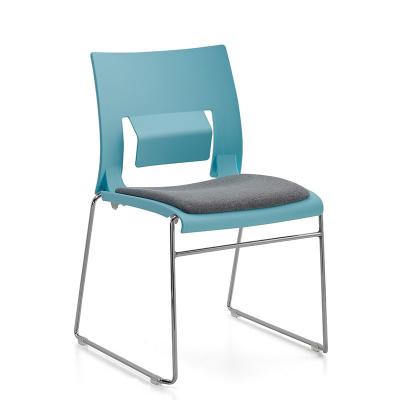 Cina Tipo metallico Altre sedie da conferenza in plastica in PP ergonomica con design curvo confortevole in vendita